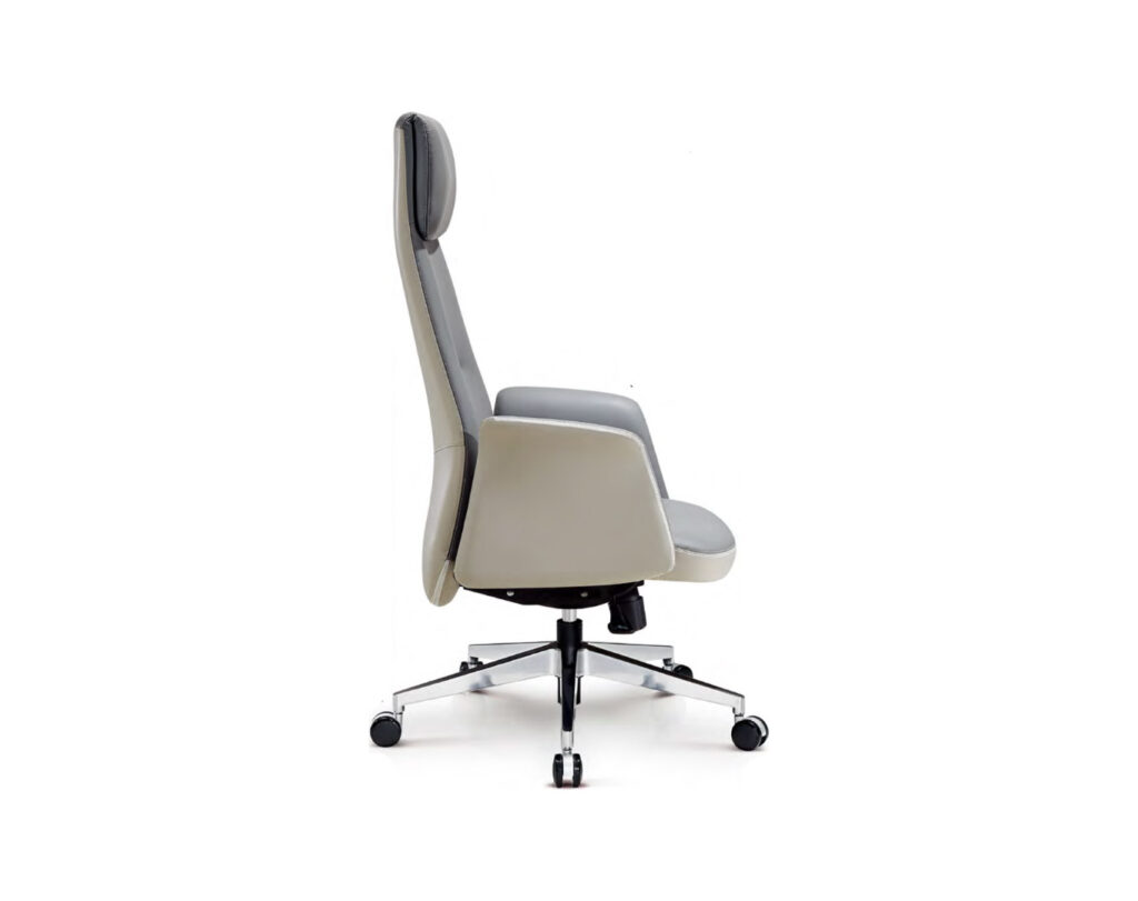 Sleek Office Chair With Matching Visitor Seats | The Corporate Desk